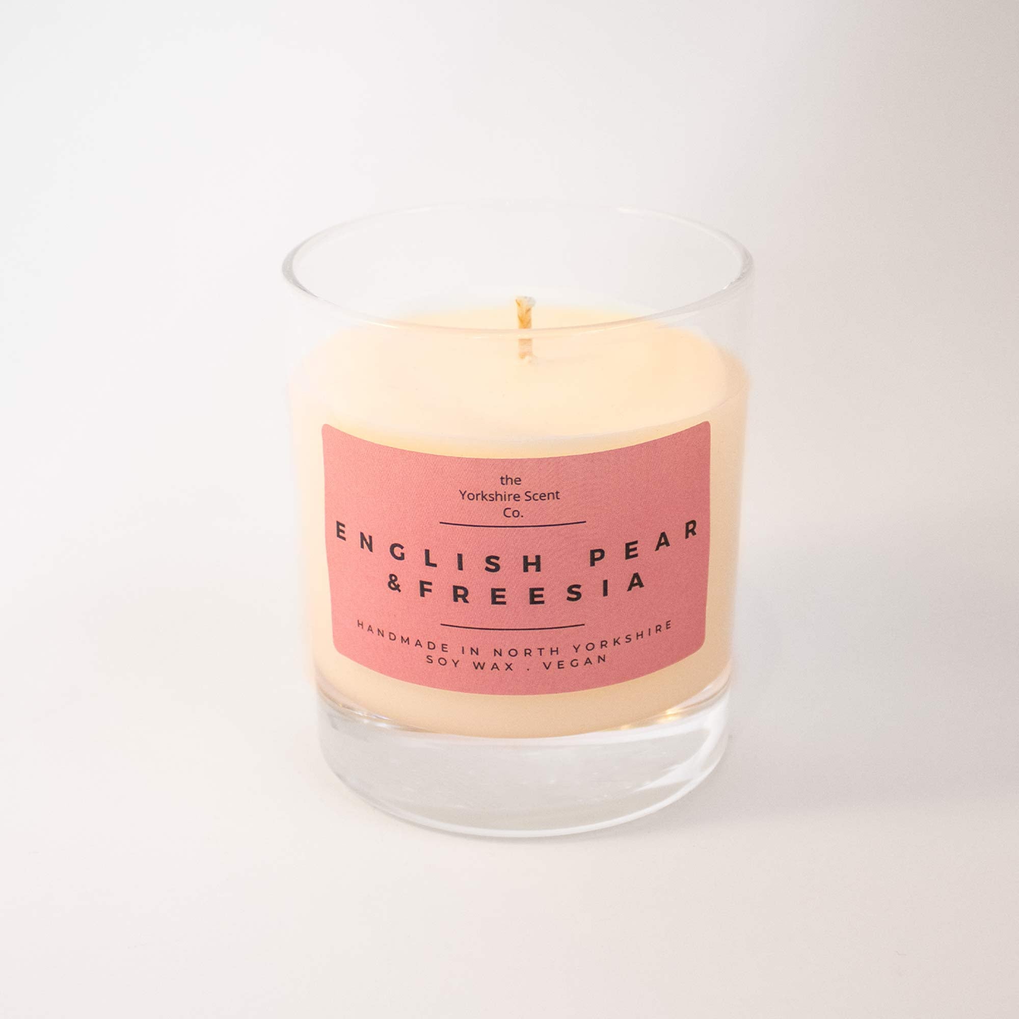 English Pear & Freesia Candle – theYorkshireScentco